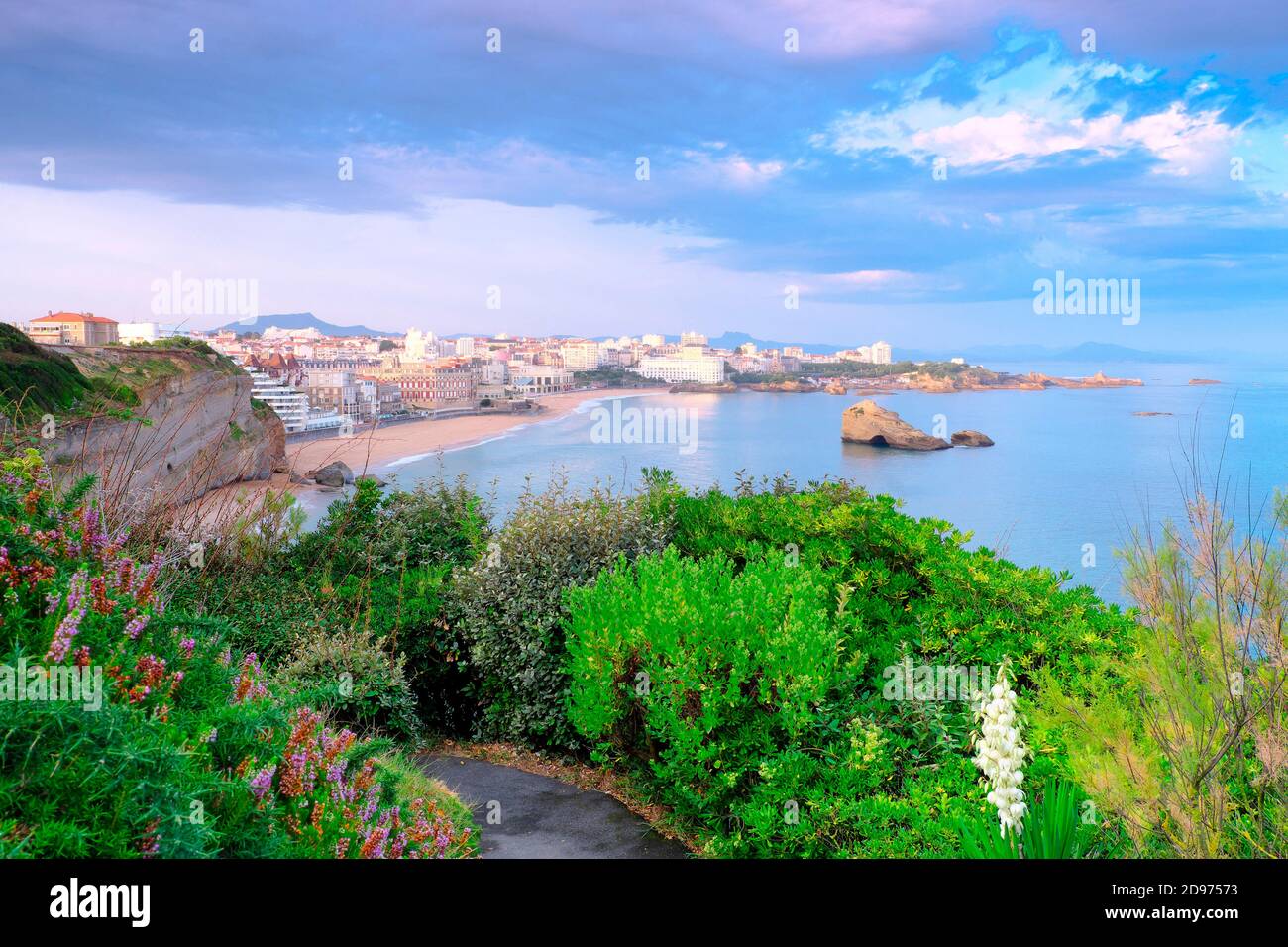 Biarritz city hi-res stock photography and images - Alamy