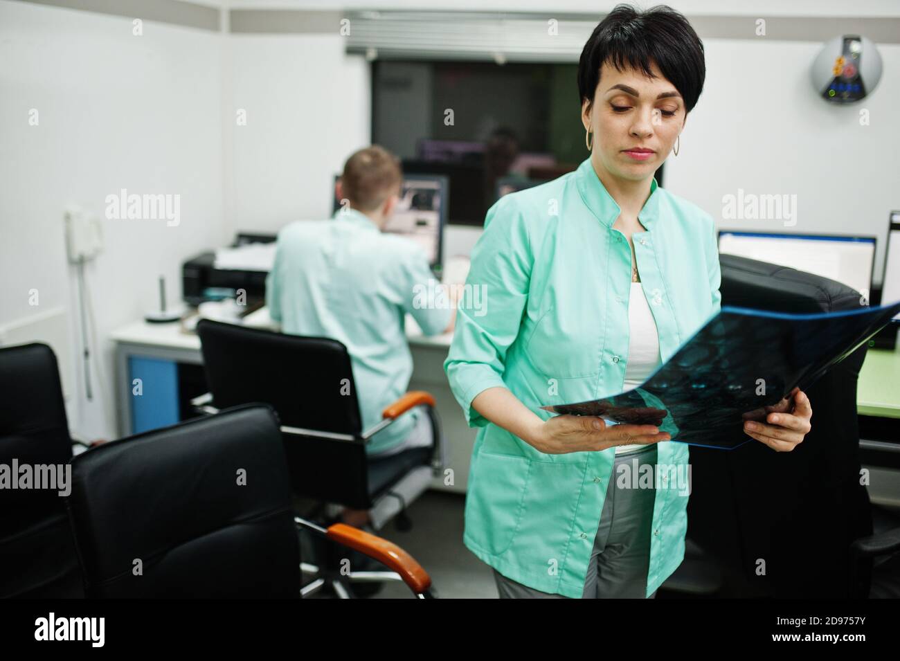 X ray center hi-res stock photography and images - Alamy