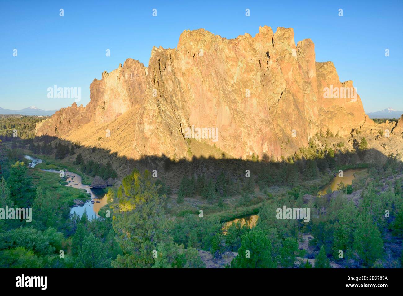 Smith Rock State Park, Oregon, USA Stock Photo - Alamy