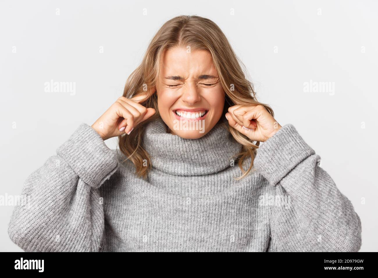 Shutting ears hi-res stock photography and images - Alamy
