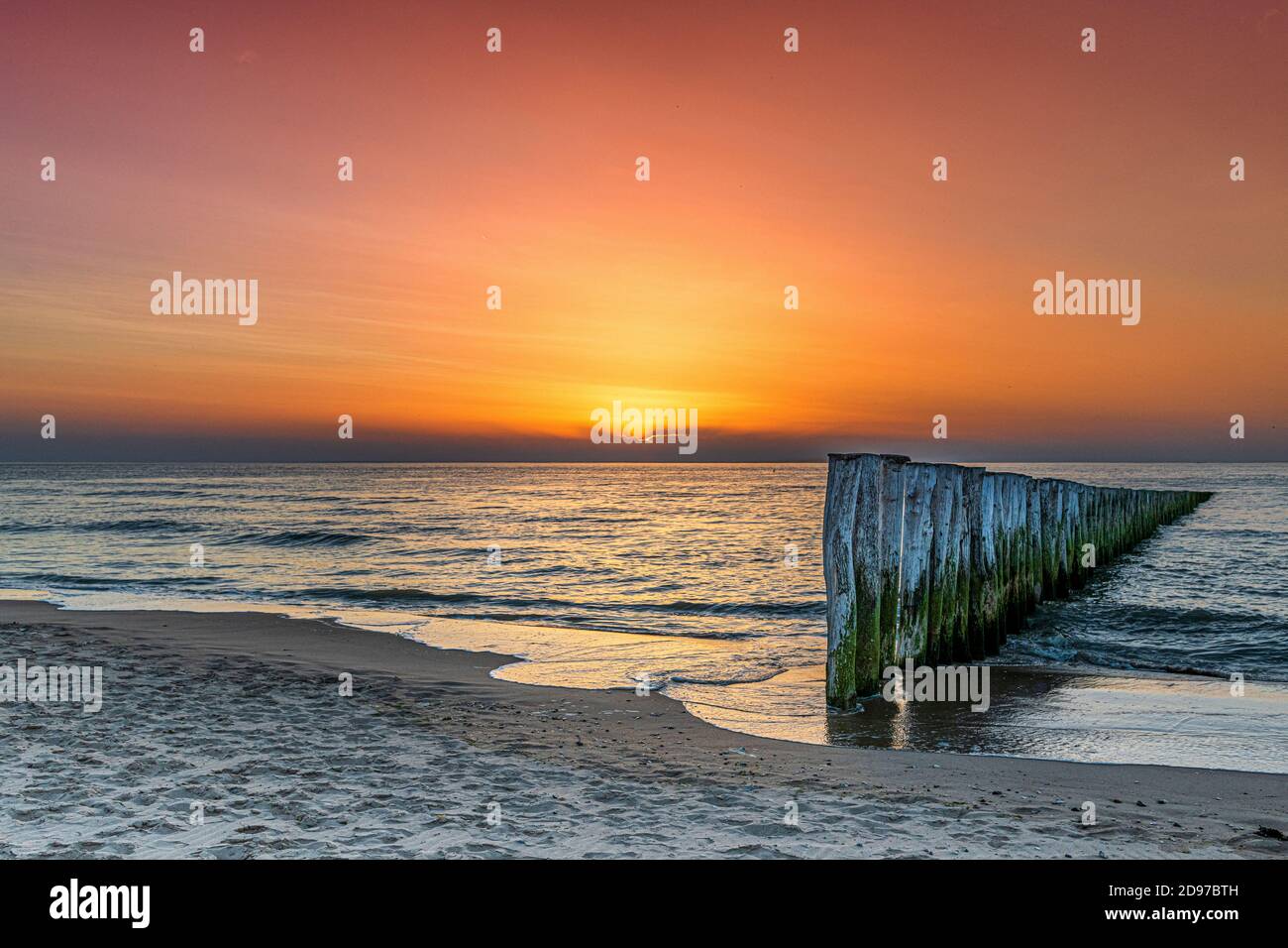 Ocean wavelets hi-res stock photography and images - Alamy