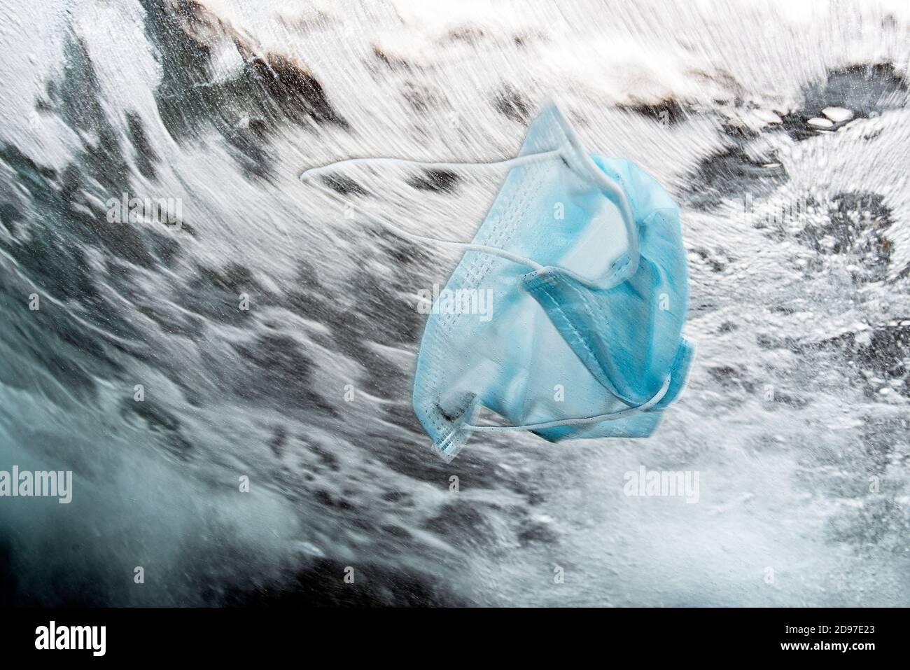 Environmental problem caused by the misuse of masks and other plastic ...