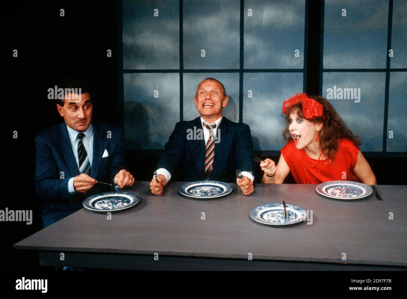 l-r: Henry Goodman, Steven Berkoff and Anita Dobson in KVETCH by Steven ...