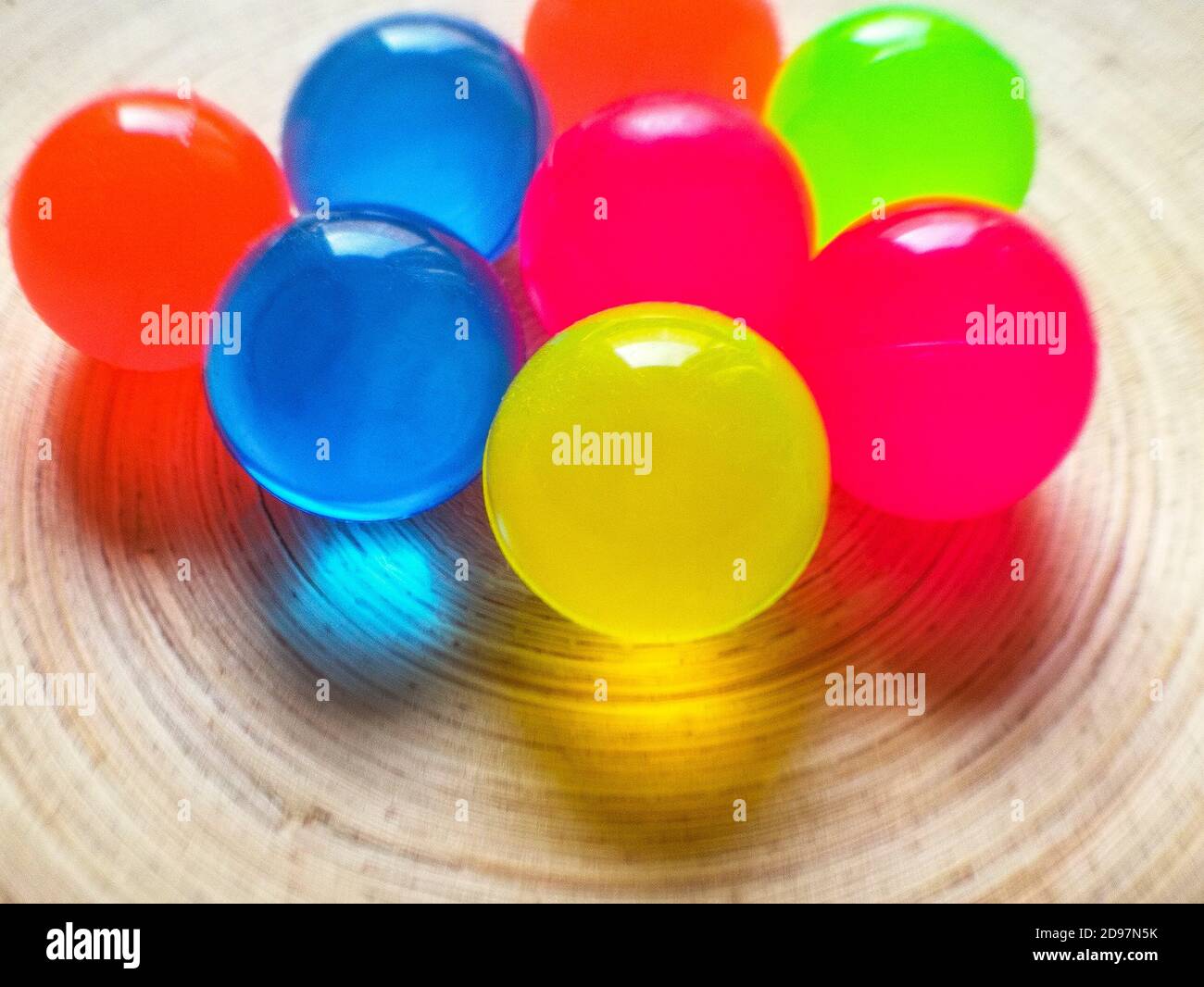 Red eight ball hi-res stock photography and images - Alamy