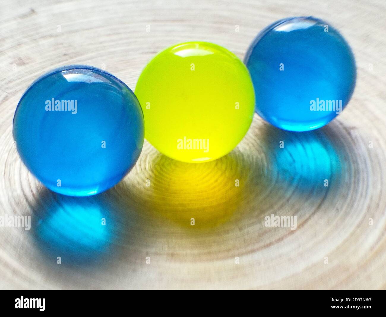 Rubber balls hi-res stock photography and images - Alamy