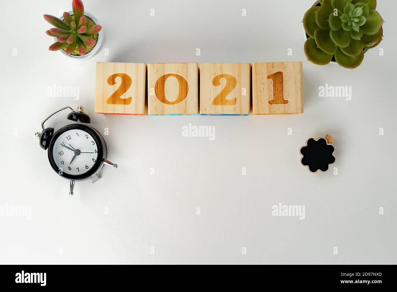 Year 2022 numbers and stationery on white table Stock Photo - Alamy