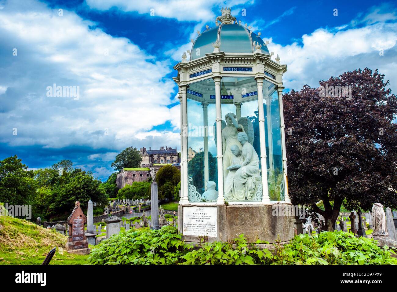 Old town stirling hi-res stock photography and images - Alamy