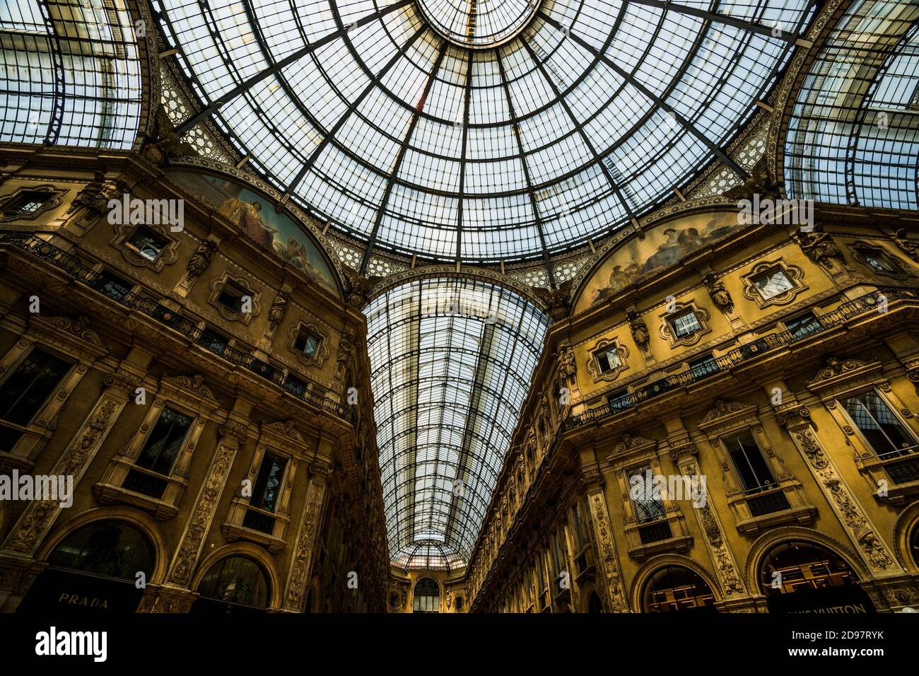 Glass vaulted arcade hi-res stock photography and images - Alamy