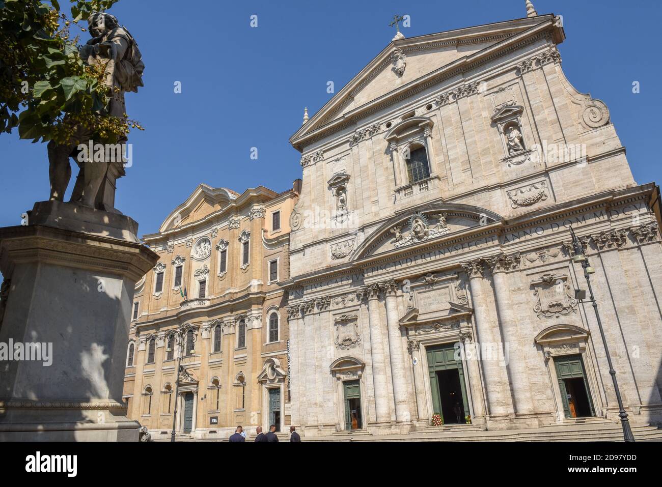 Church of jesus roma exterior hi-res stock photography and images - Alamy