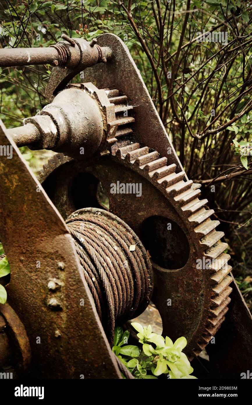 Old rusty winch Stock Photo - Alamy