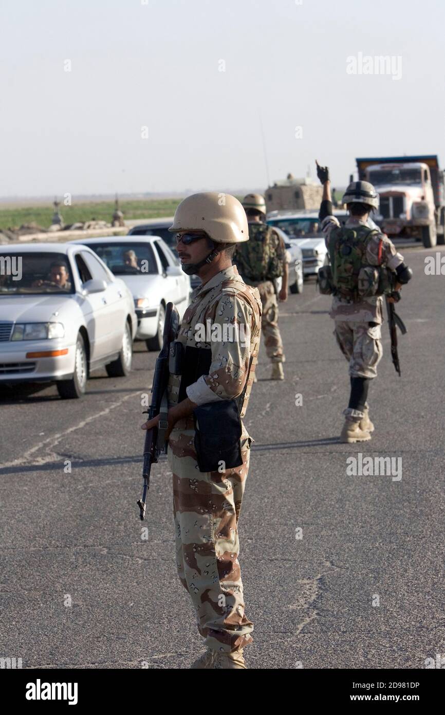 British Forces in Iraq. Iraqi National guards join member of the 1st ...