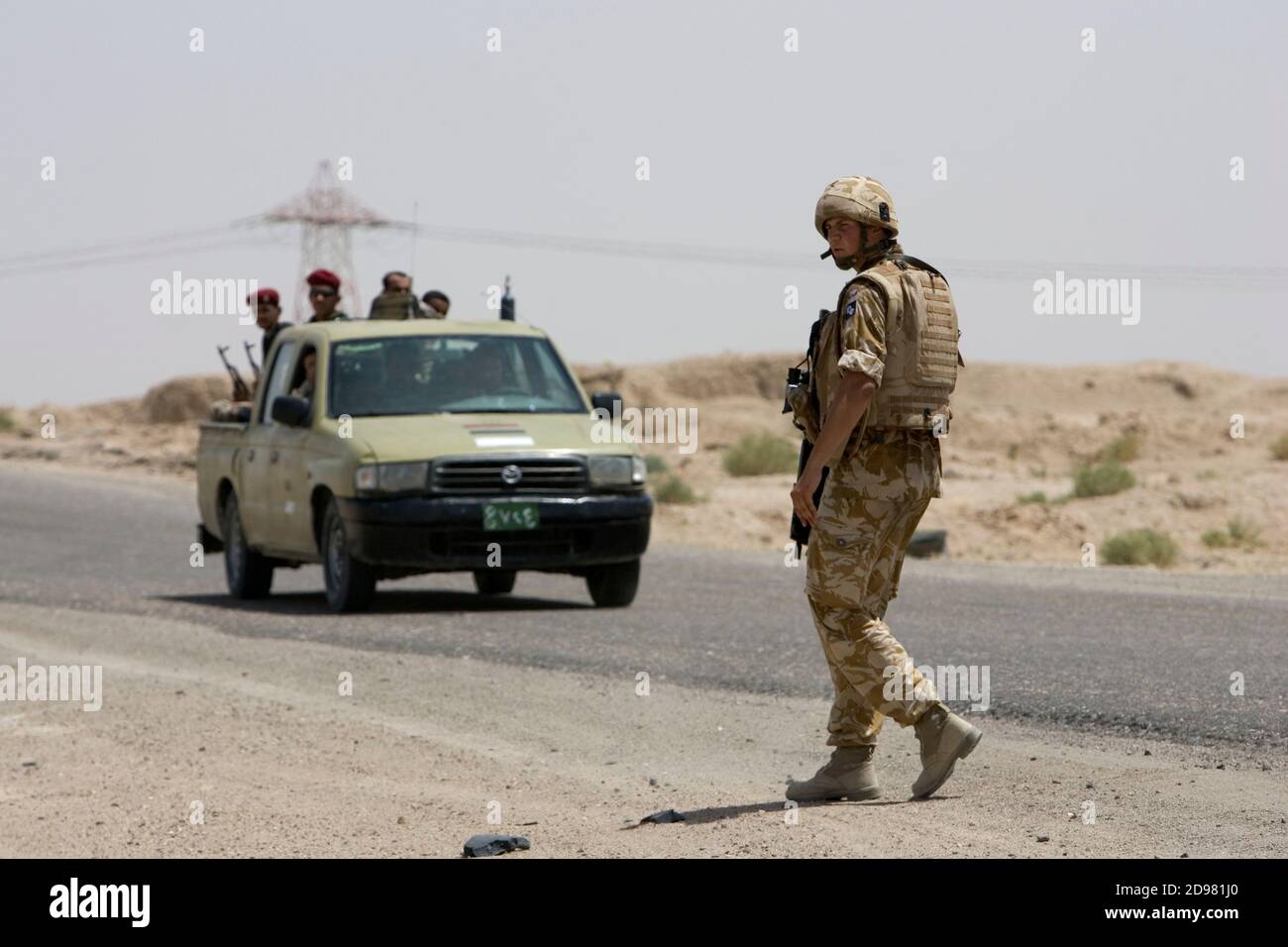 Iraqi National guard soldiers arrive for joint patrols with members of ...