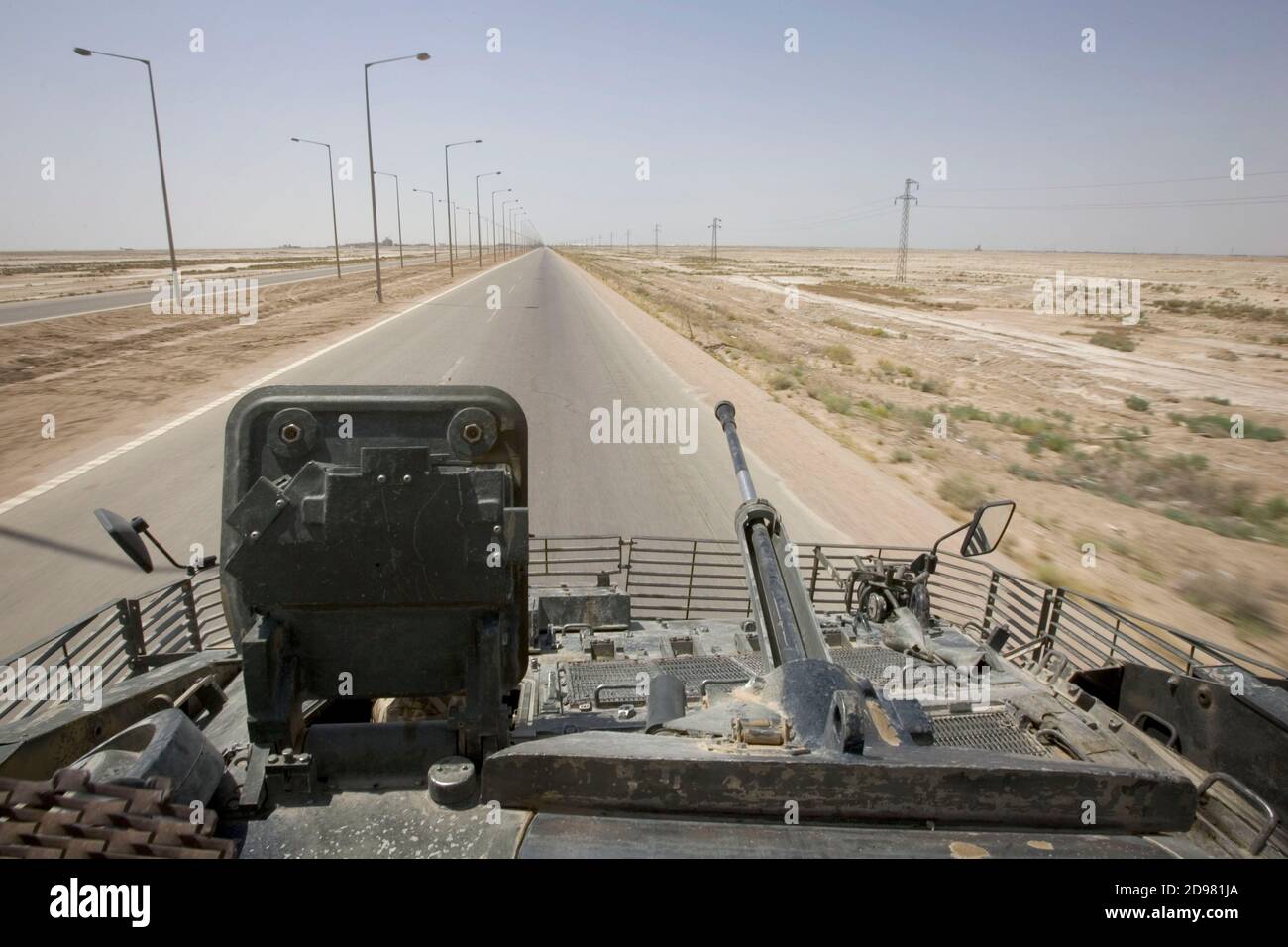 British Forces in Iraq. 1 Princess of Wales Royal Regiment patrol the ...