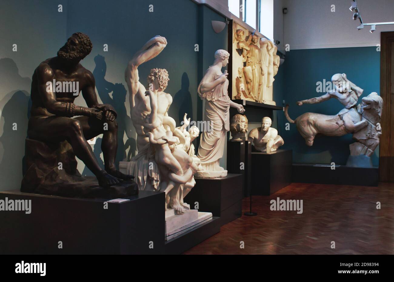 Greek sculptures hi-res stock photography and images - Alamy