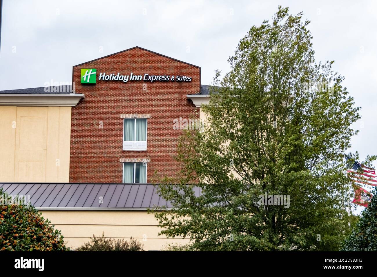 Holiday Inn exterior view with a focus on the Holiday Inn signage Stock ...