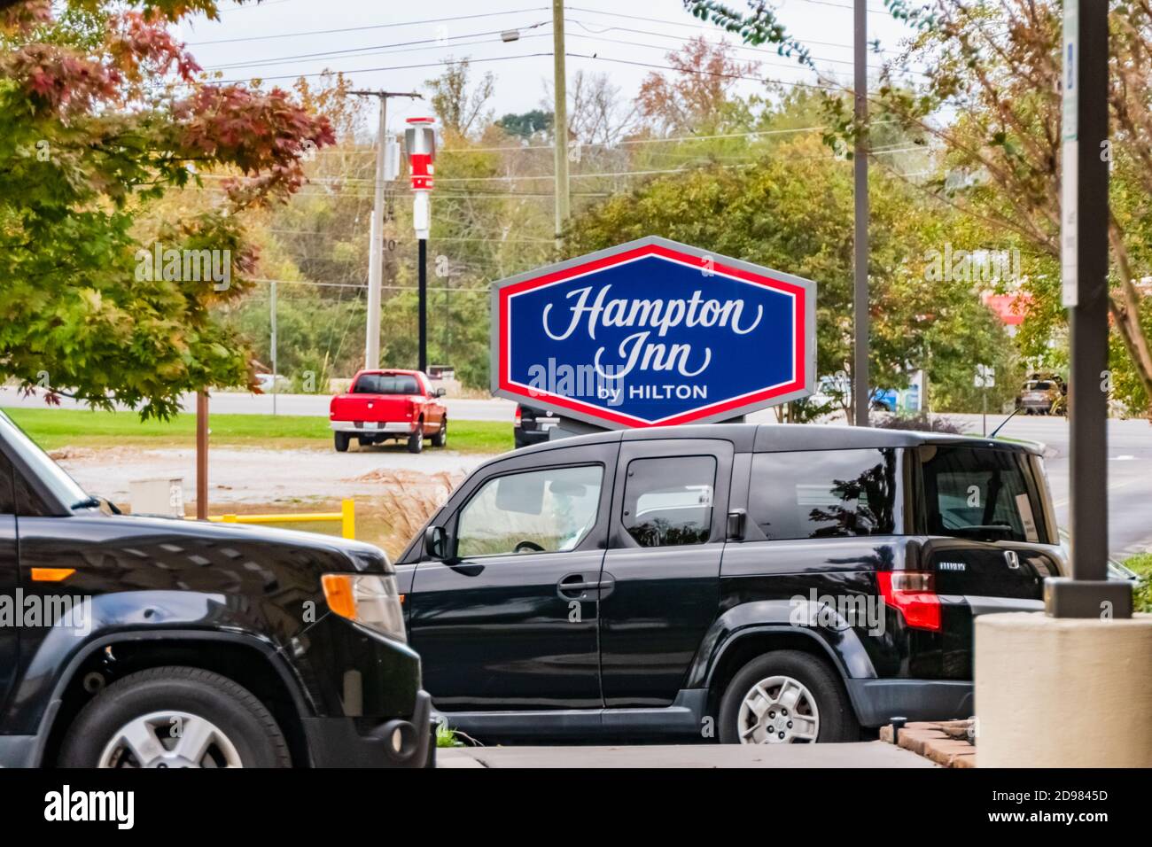 Hampton inn logo hi-res stock photography and images - Alamy