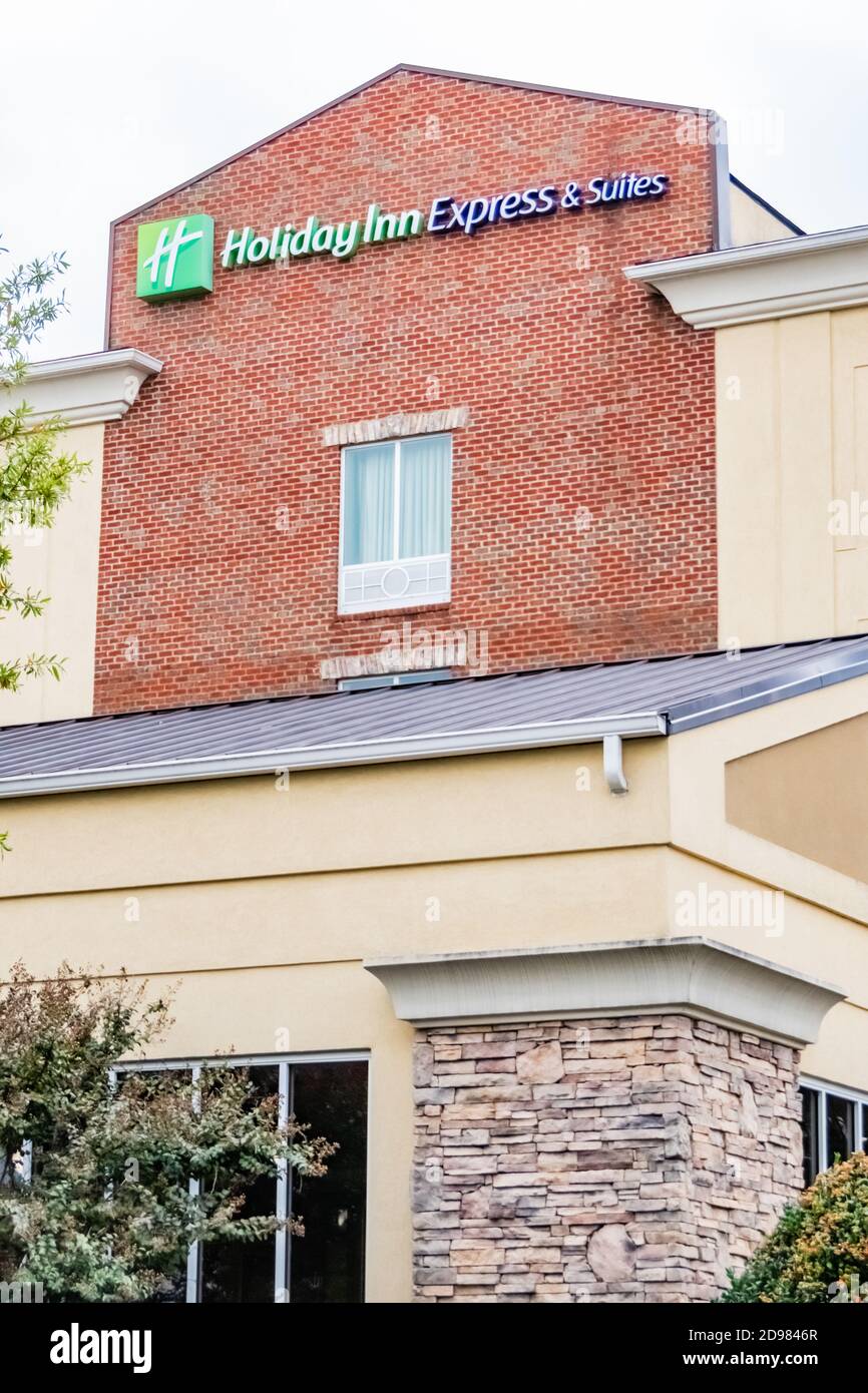 Holiday Inn exterior view with a focus on the Holiday Inn signage Stock ...