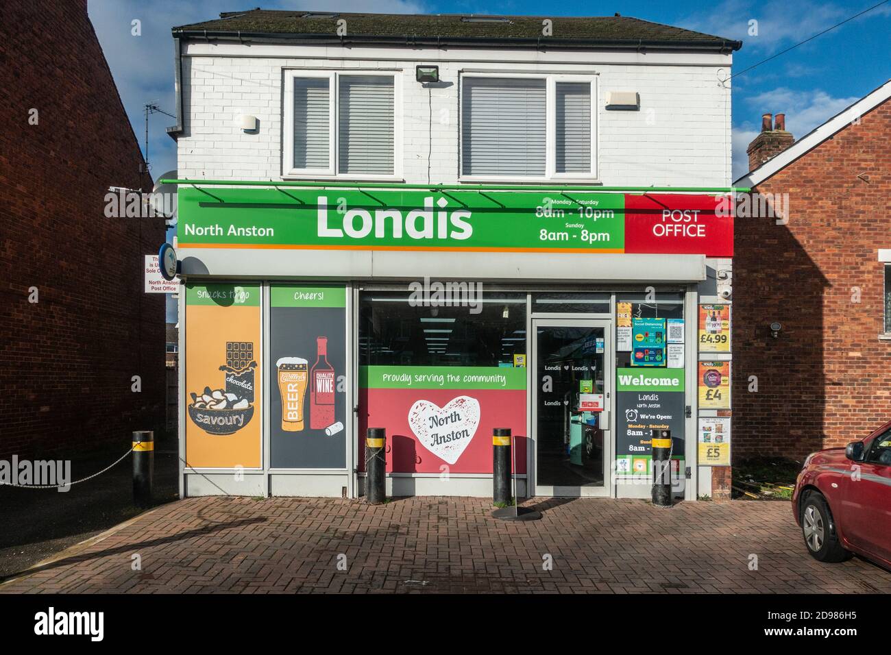 Londis hi-res stock photography and images - Alamy