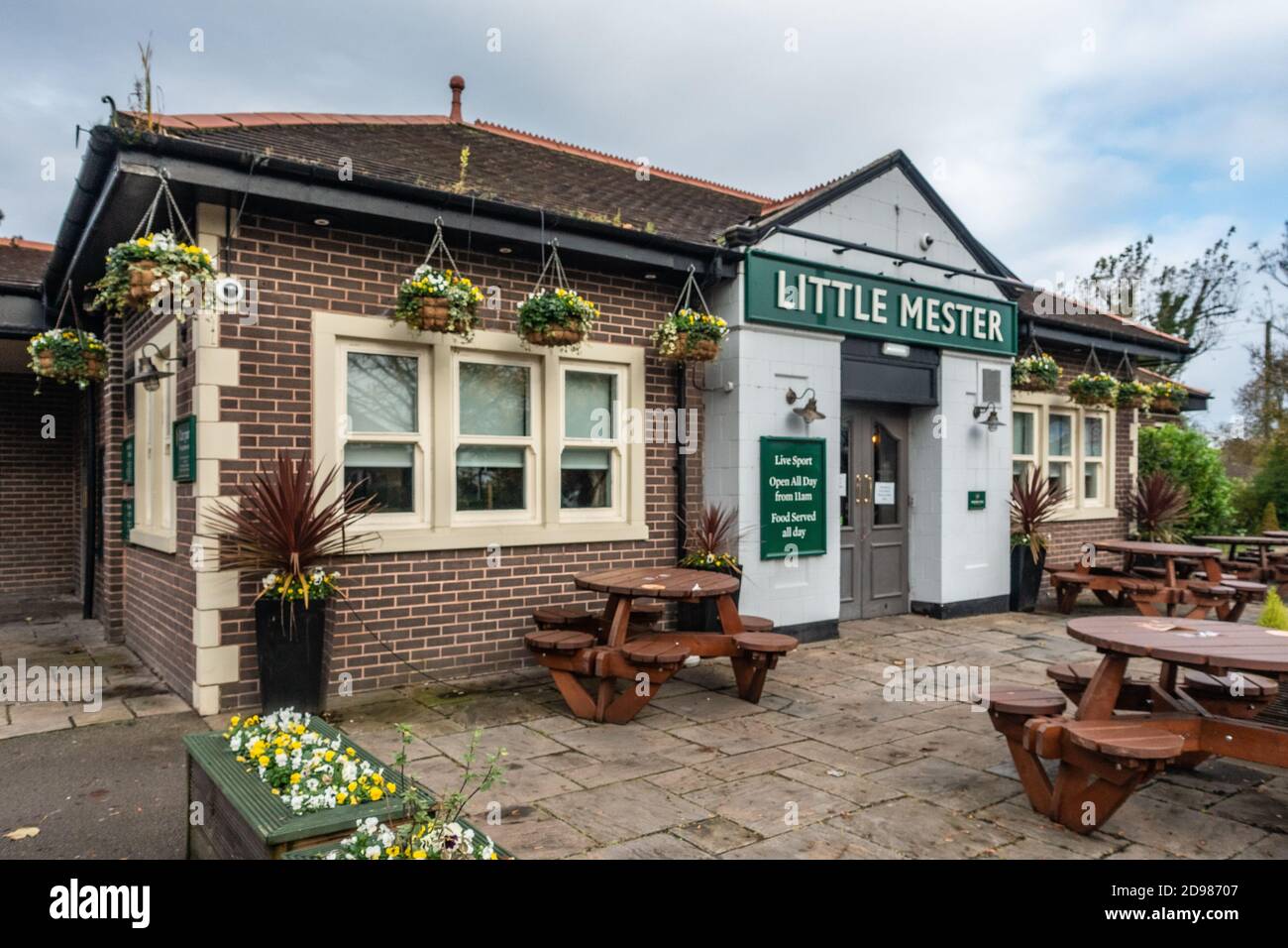 Little Mester pub in Dinnington, England Stock Photo - Alamy