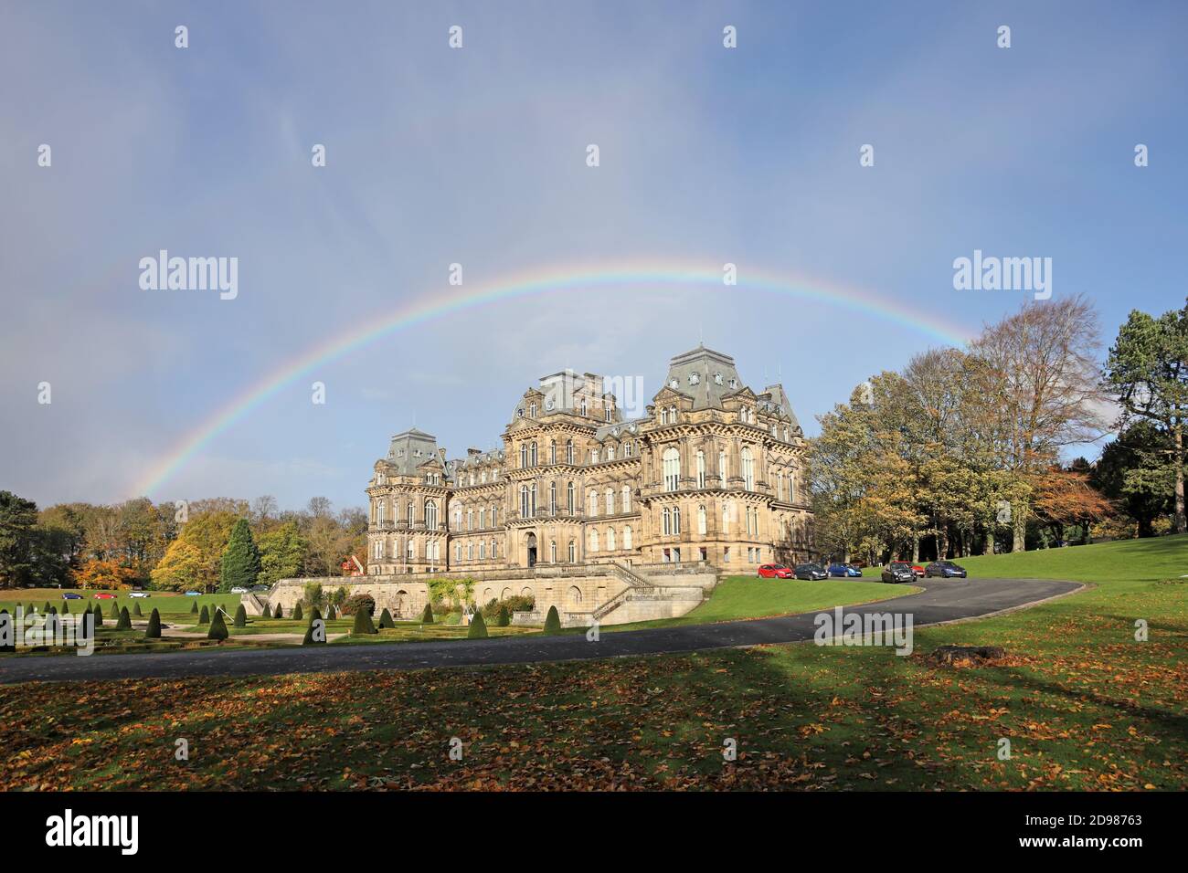Chestnut castle hi-res stock photography and images - Alamy