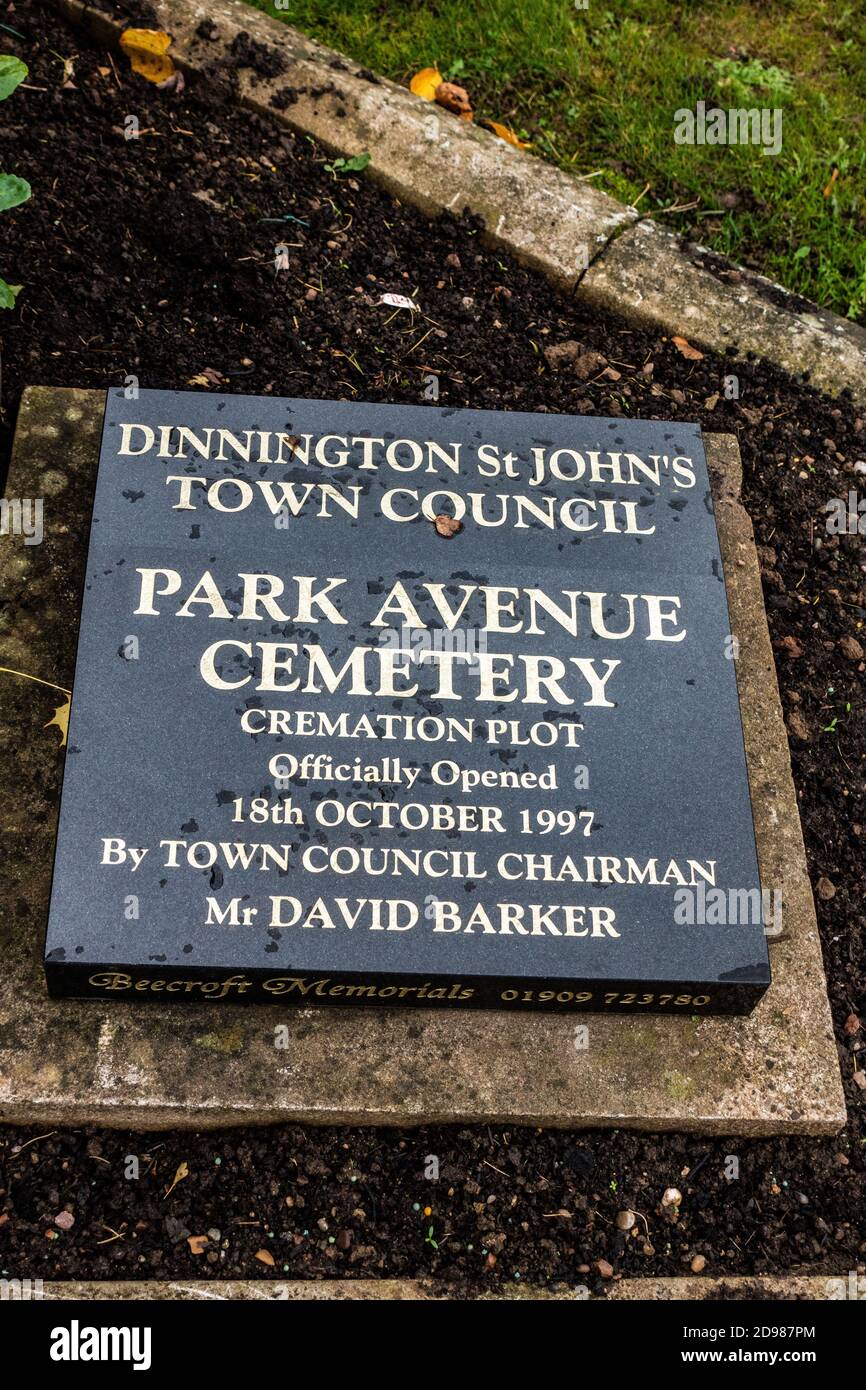 Cemetery cremation plot name plaque Stock Photo - Alamy