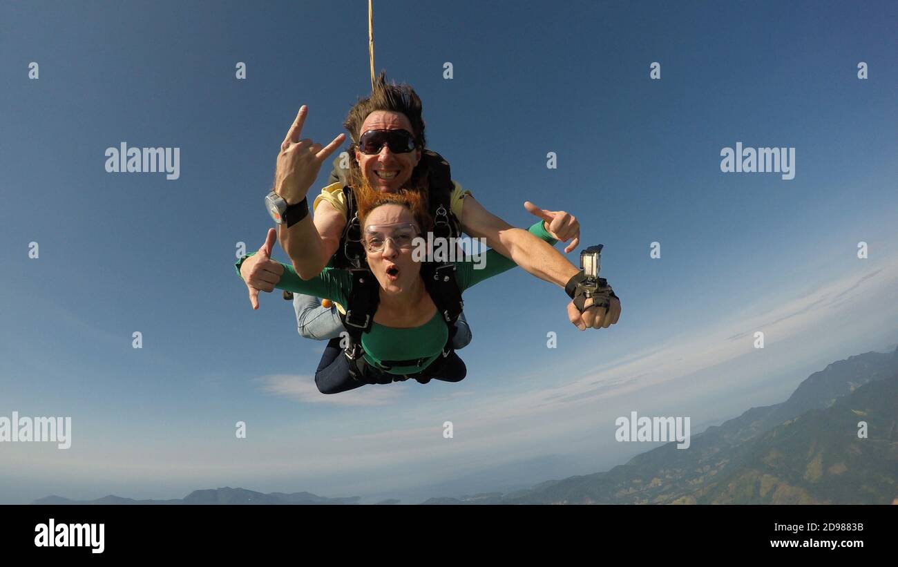 Tandem skydive female hi-res stock photography and images - Alamy