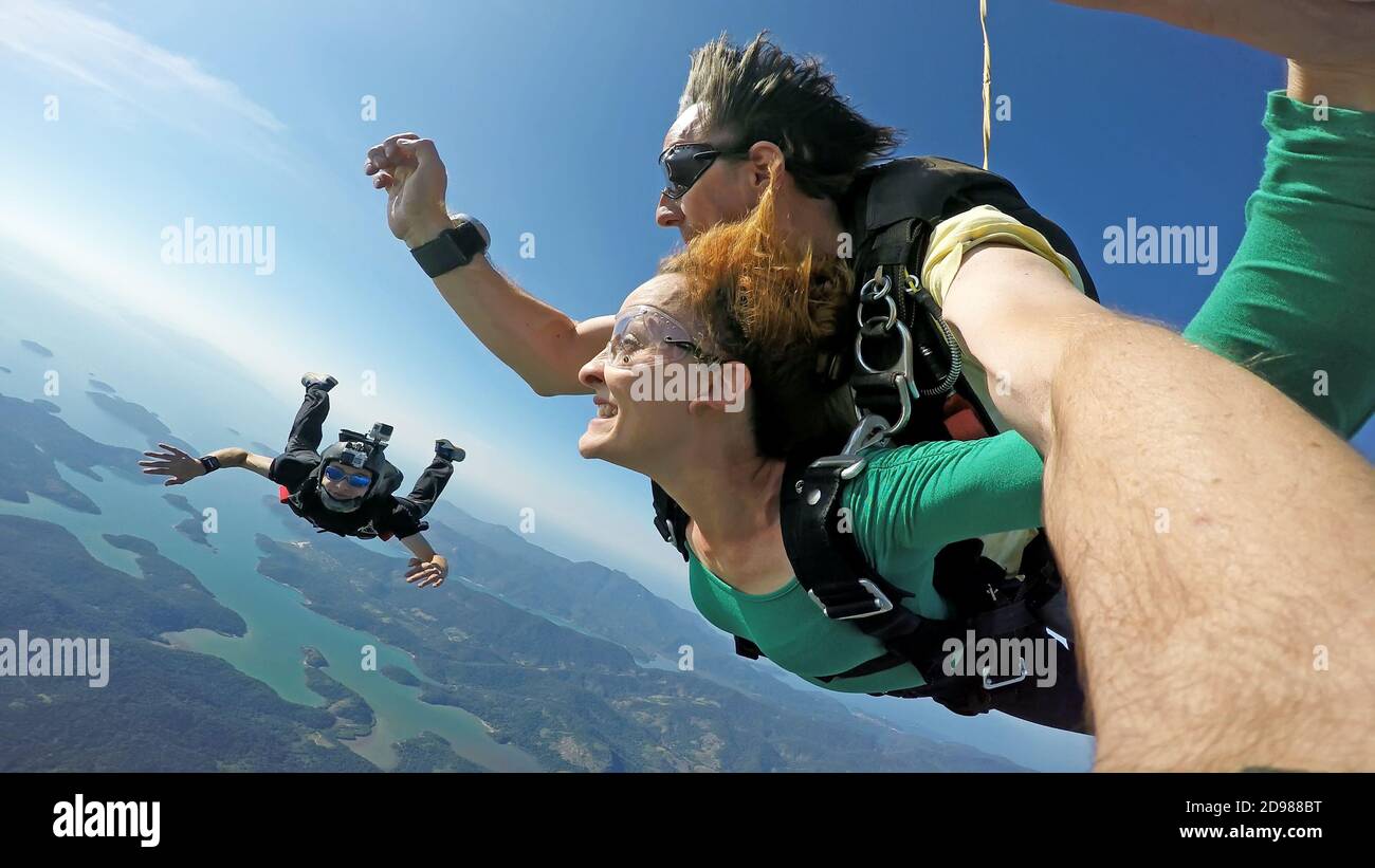 Sky diving tandem self portrait Stock Photo - Alamy
