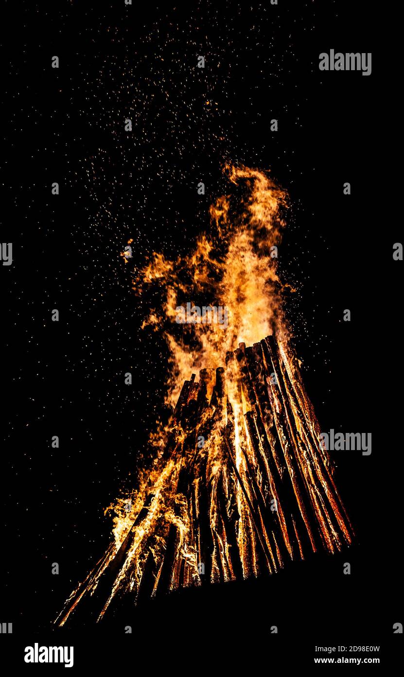 Big bonfire at night. Fire flames on black background Stock Photo - Alamy