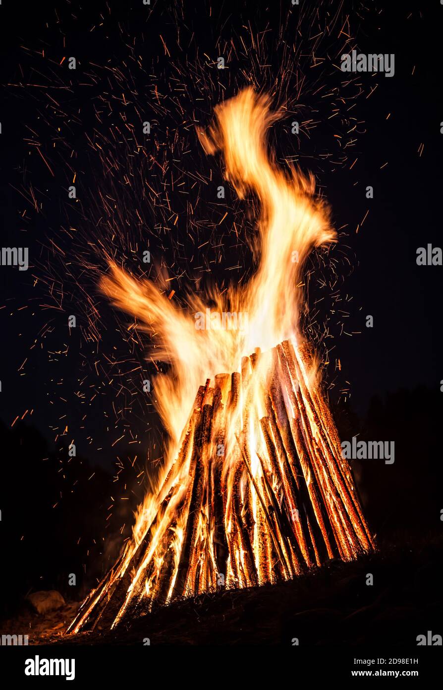 Big bonfire at night. Fire flames on nature background Stock Photo - Alamy