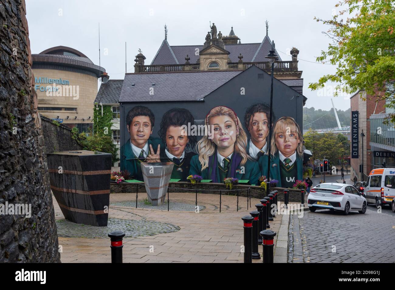 Derry wall mural hi-res stock photography and images - Alamy