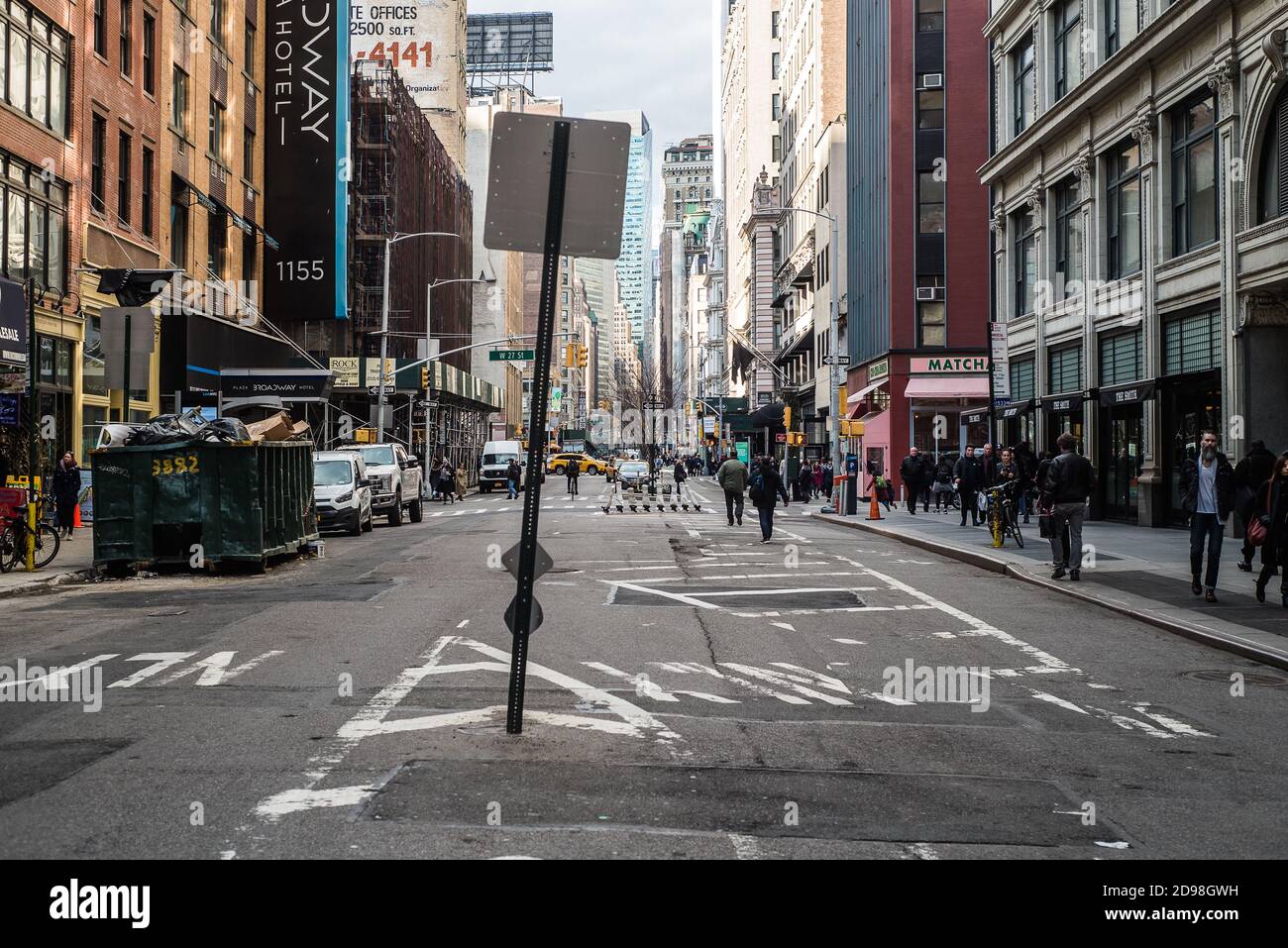 Crooked sign hi-res stock photography and images - Alamy