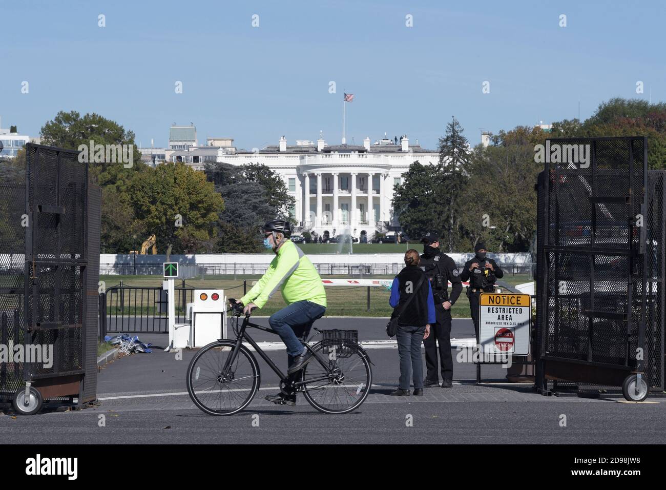 Non ellipse hi-res stock photography and images - Alamy