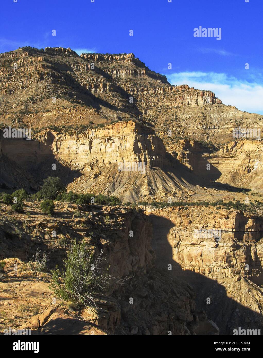 Rugged mountain slopes hi-res stock photography and images - Alamy