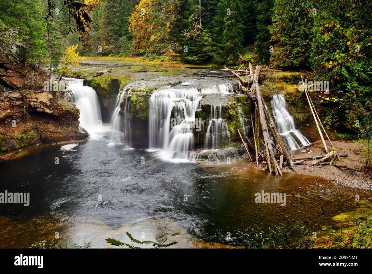 Long pond river hi-res stock photography and images - Alamy