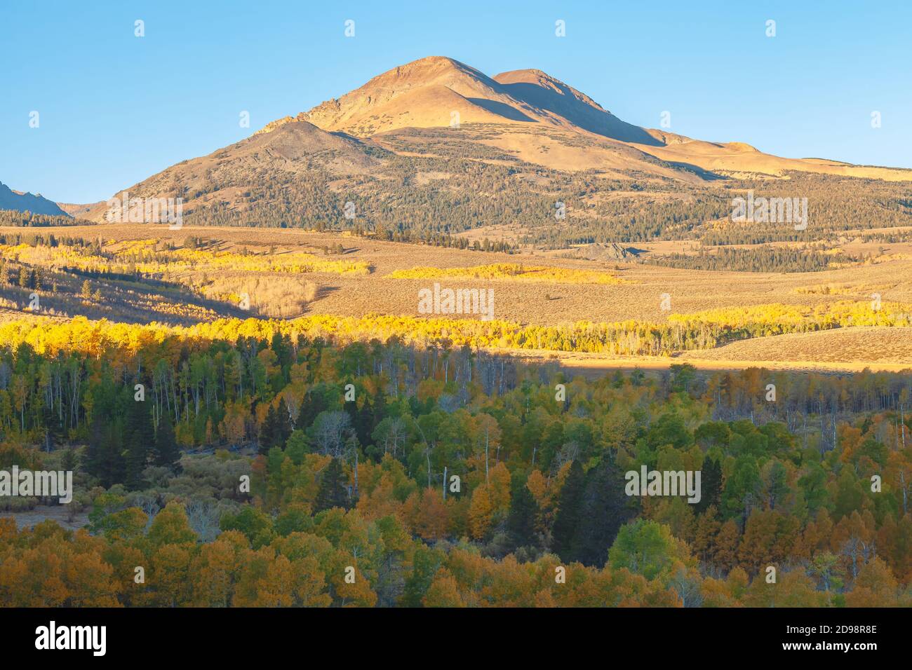 Conway Summit at early fall, Highway 395, Eastern Sierra Nevada ...