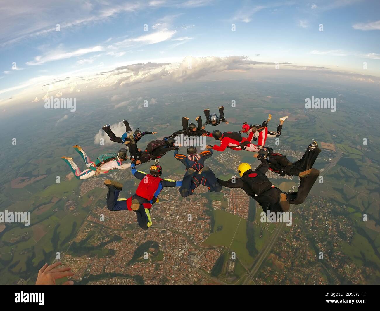 Skydiving group formation Stock Photo - Alamy