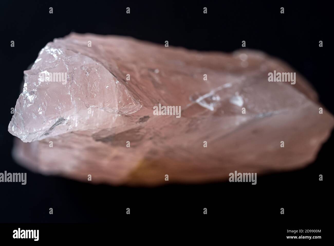 Rose quartz close up texture hi-res stock photography and images - Alamy