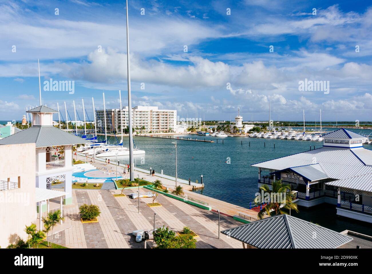 Cuban docks hi-res stock photography and images - Alamy