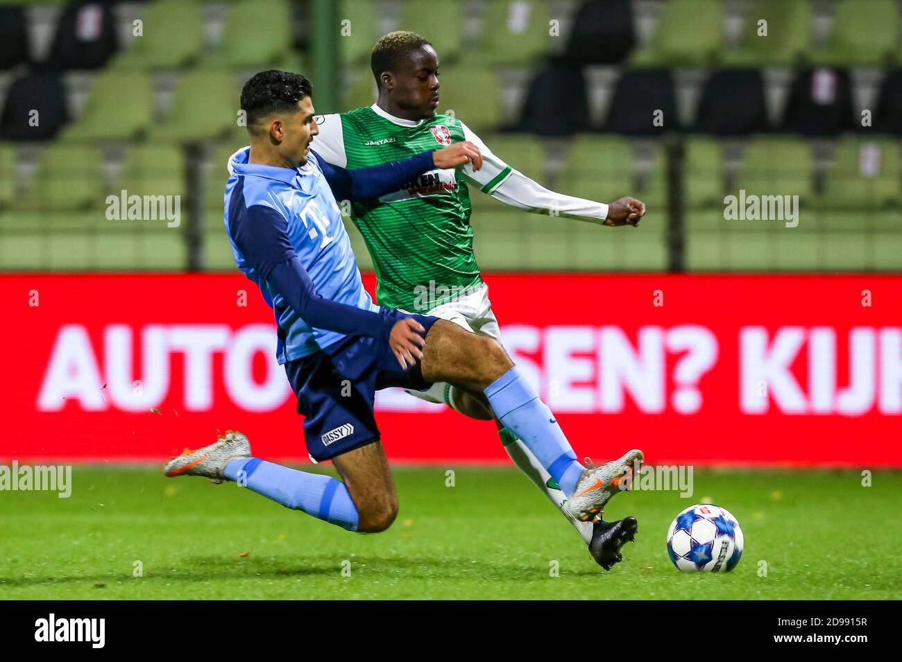 Dordrecht, Netherlands. 03rd Nov, 2020. DORDRECHT, 03-11-2020, Riwal ...