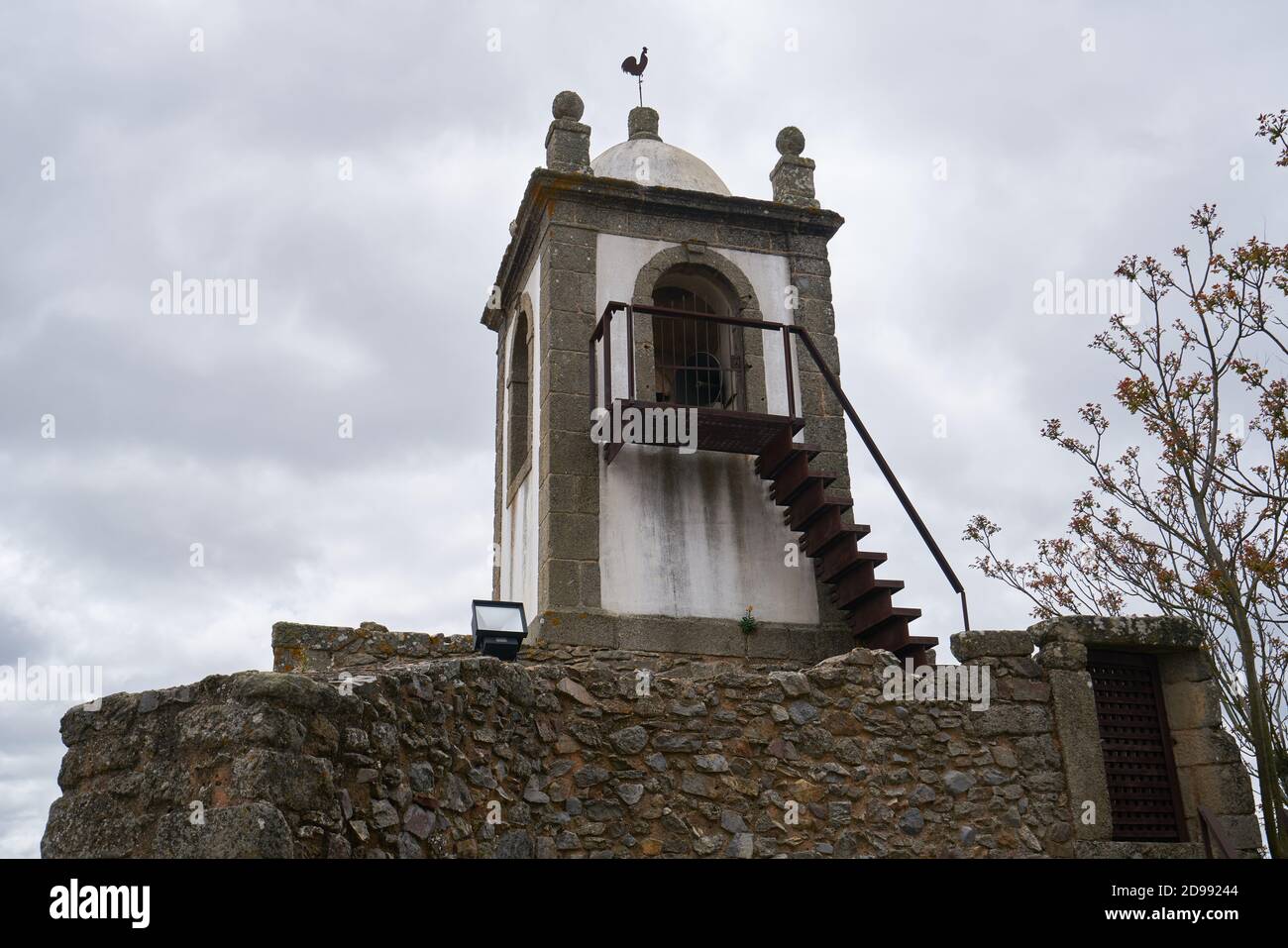 Castelo rodrigo castle hi-res stock photography and images - Alamy