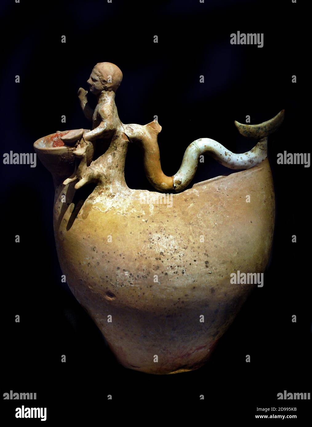 Ceramic mythology greek pottery hi-res stock photography and images - Alamy