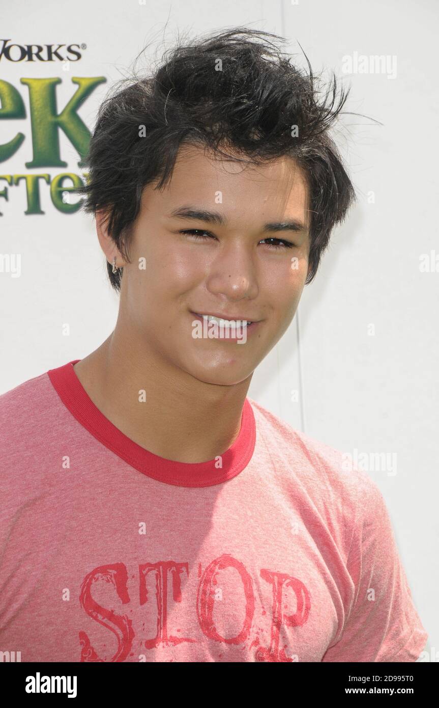 Boo Boo Stewart arrives at the premier Shrek Forever After" at Gibson ...