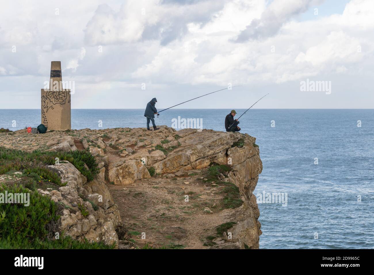 Fishing in cliff hi-res stock photography and images - Alamy