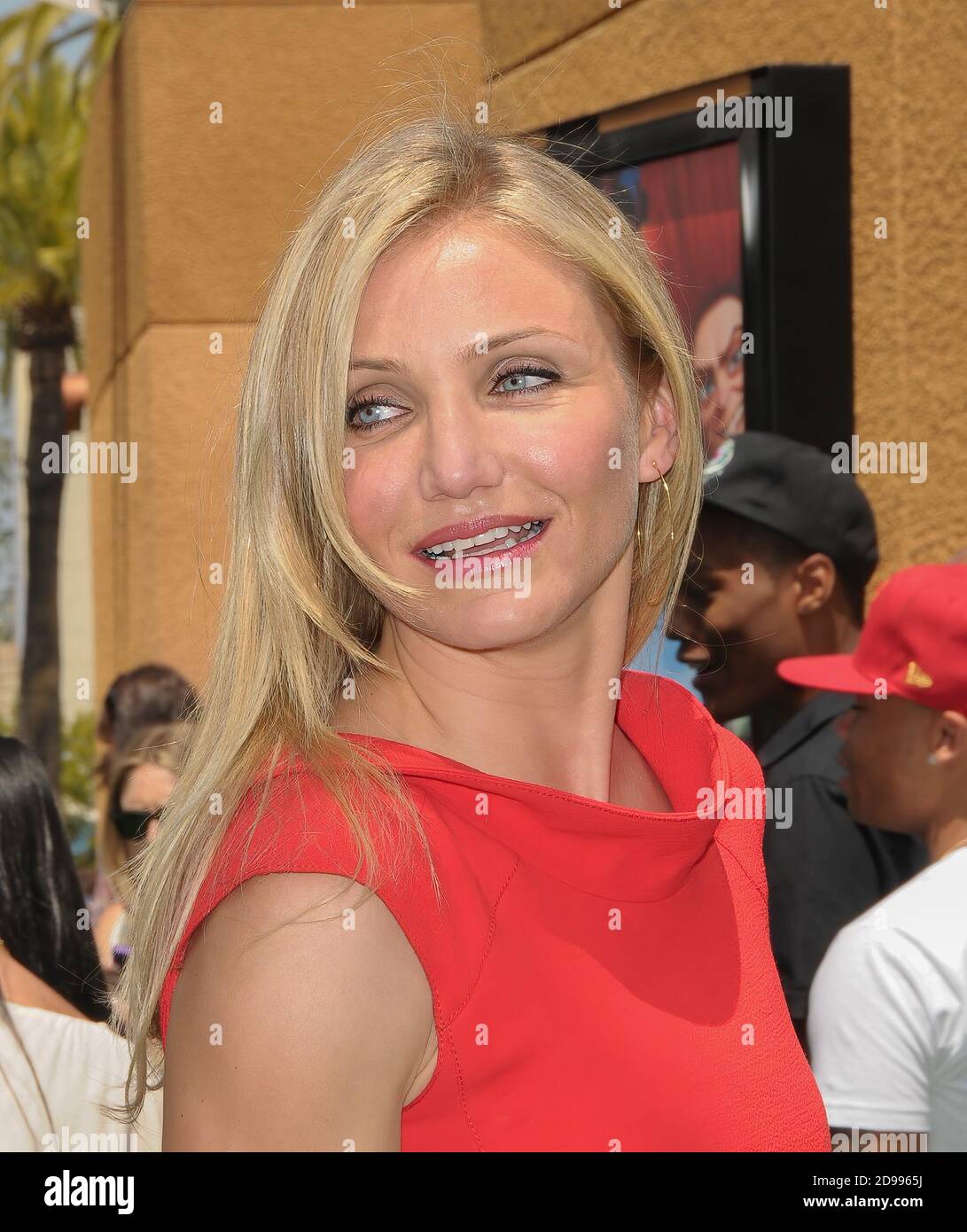 Cameron Diaz arrives at the premier Shrek Forever After" at Gibson ...