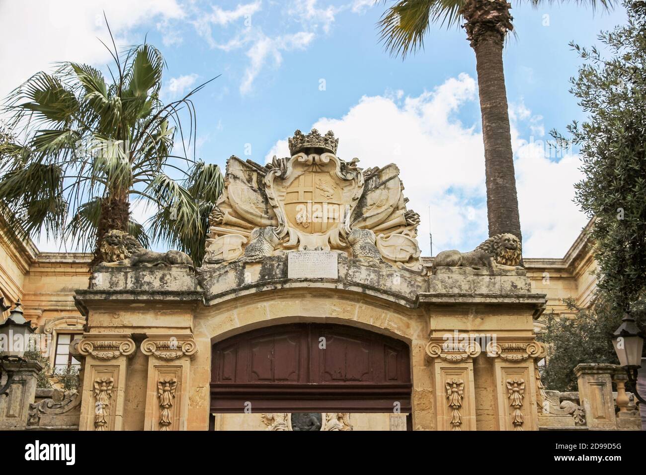limestone architecture at old town Mdina in Malta Stock Photo - Alamy