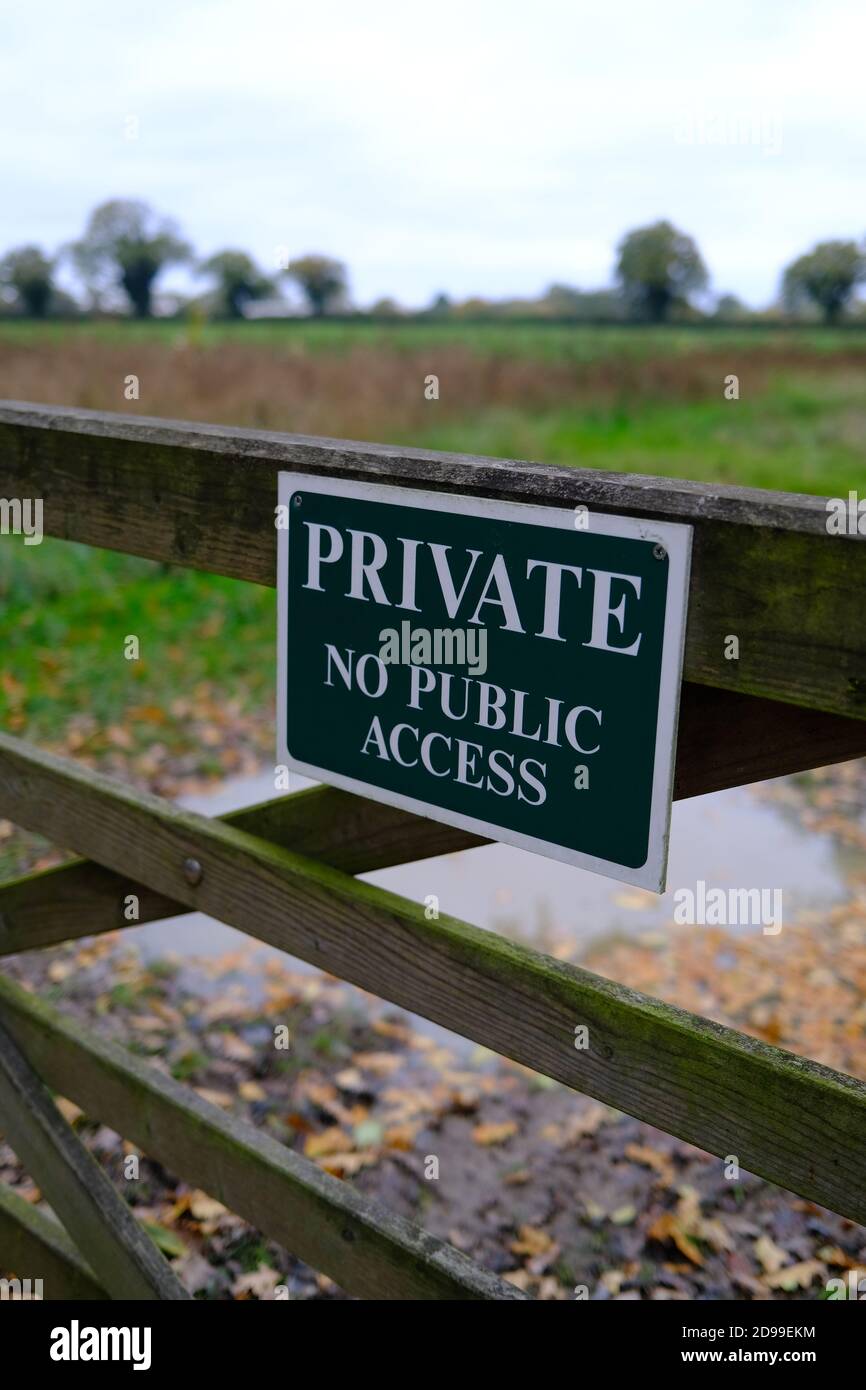 Private no entry sign on a wooden gate hi-res stock photography and ...