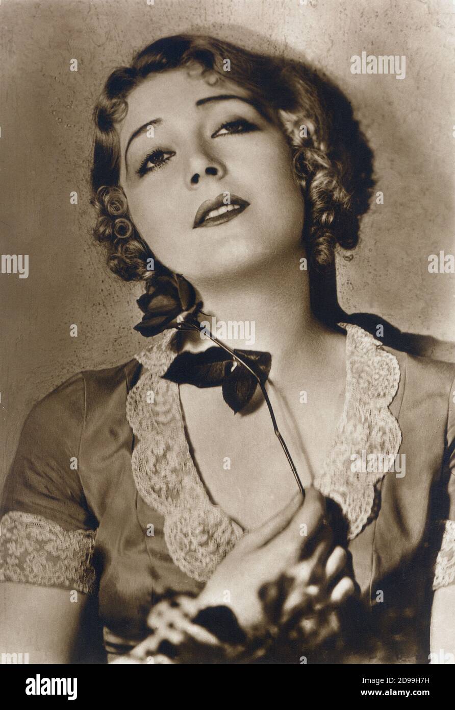 Rose storiche hi-res stock photography and images - Alamy