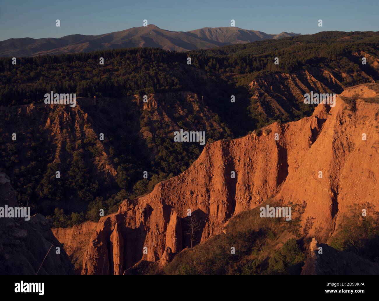 Pyramid formation hi-res stock photography and images - Alamy