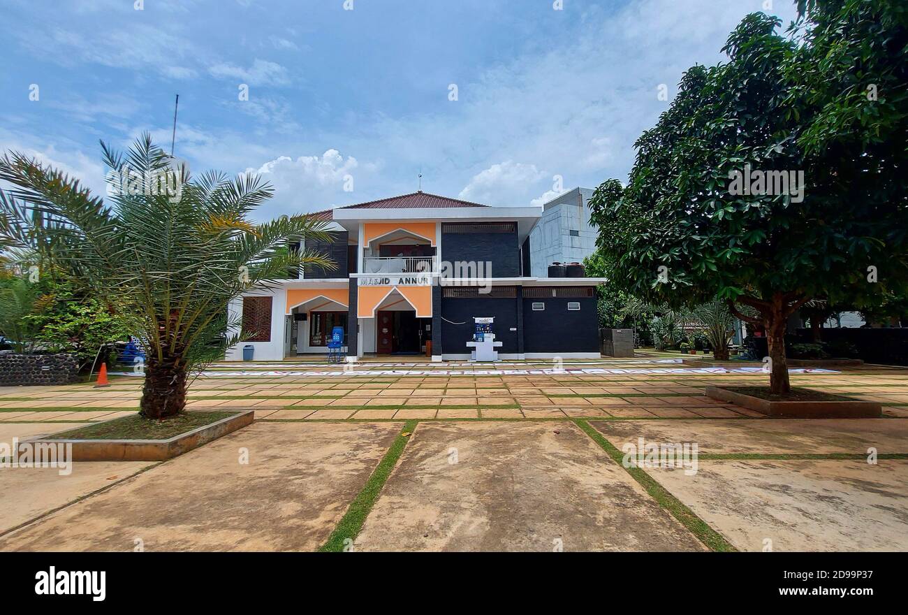 Masjid An Nur Mosque, Griya Mandiri Rempoa, Jakarta, Indonesia Stock ...