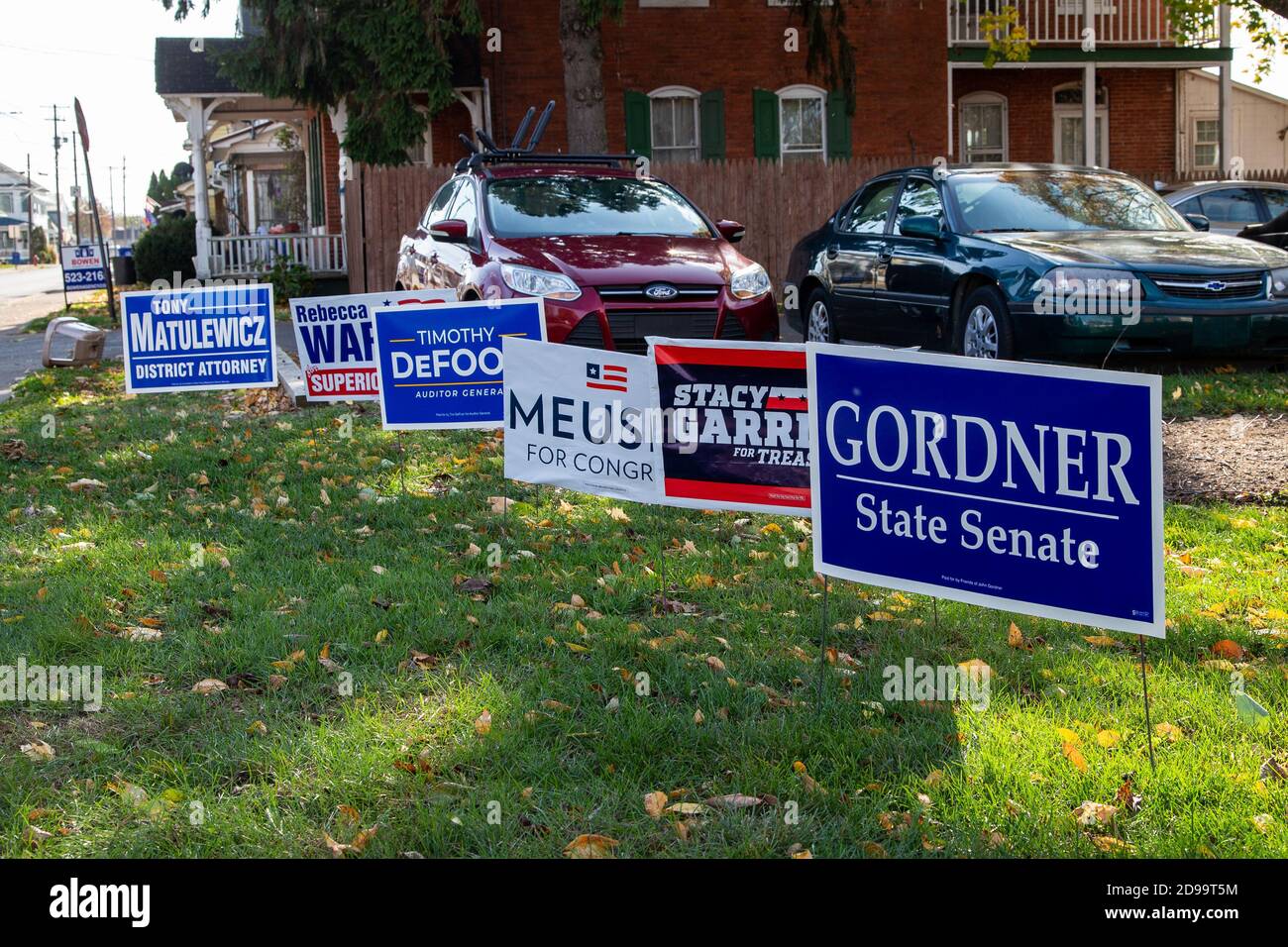 Milton, United States. 03rd Nov, 2020. Candidate yard signs are ...